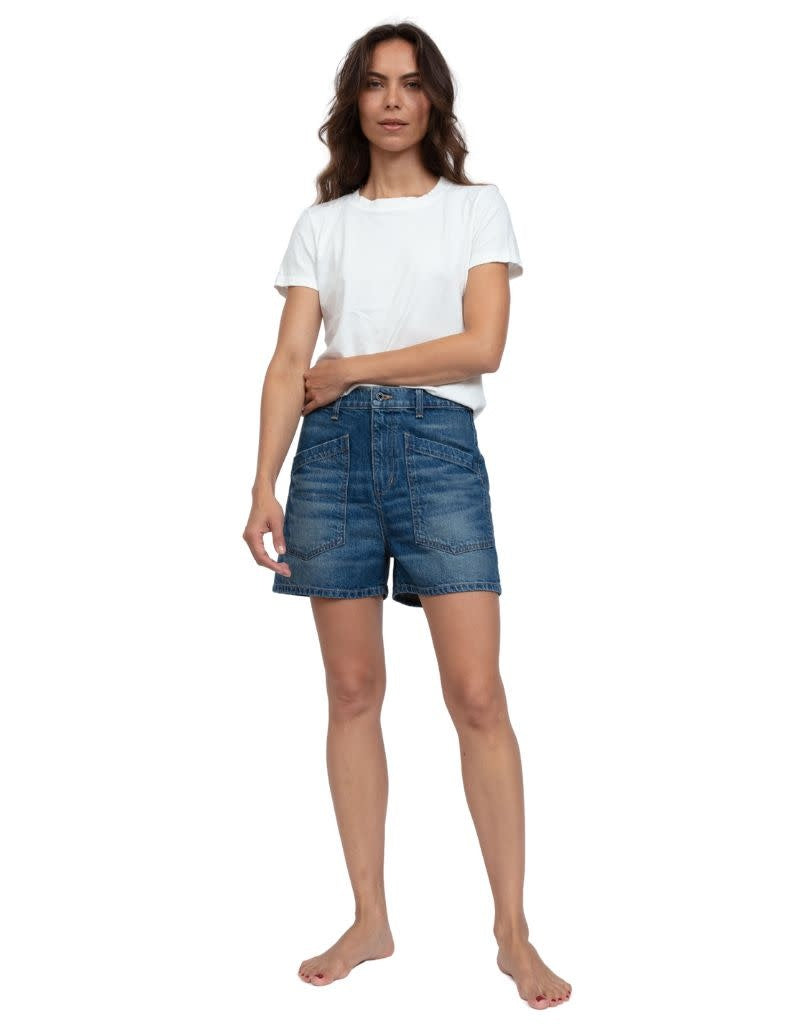 ASKK Virginia Short Nova | I AM MORE SCARSDALE